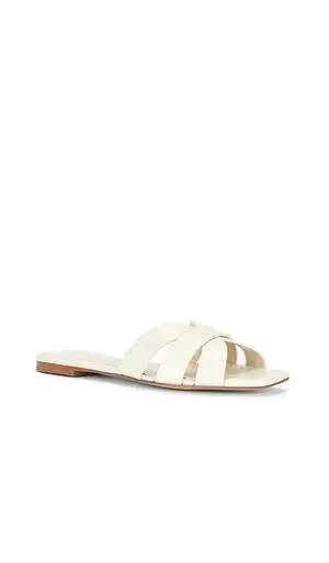 Raye Almodovar Flat In Ivory