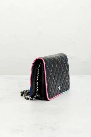 FWRD RENEW Chanel Lambskin Wallet On Chain