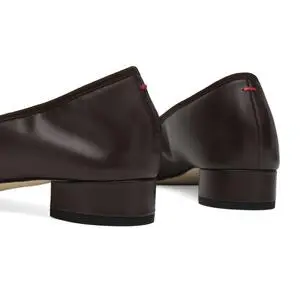 AeydĒ Onda Round Toe Ballet Flats