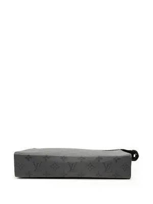 LOUIS VUITTON Monogram Eclipse Reverse Pochette Voyage Mm Clutch Bag
