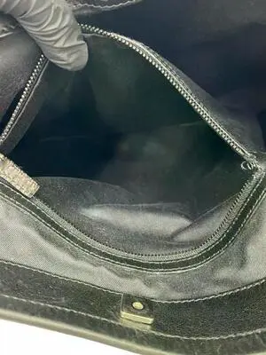 Gucci Gg Canvas Shoulder Bag