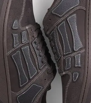 Amiri Skel Top Low Sneakers In Suede - Brown