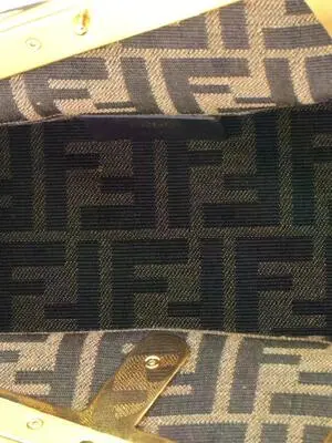 Fendi Leather Small Clutch Bag - Green