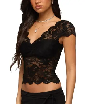 EDIKTED Elza Scalloped Sheer Lace Top