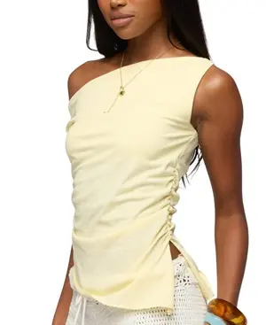 EDIKTED Ruched Asymmetric Off Shoulder Top