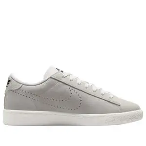 Nike Classic Sneakers - Sail/black/sail