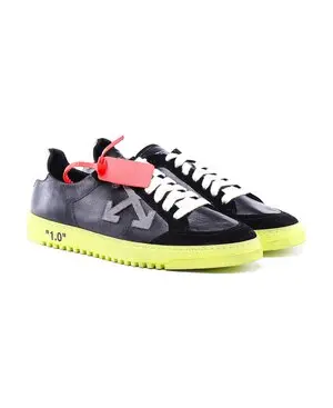 Off-White 2.0 Low Sneakers