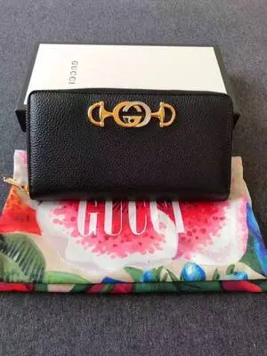 Gucci Zumi Textured Long Wallet
