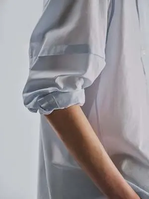THE ROW Dottie Shirt In Sea Island Cotton Poplin - Light Blue Stripe