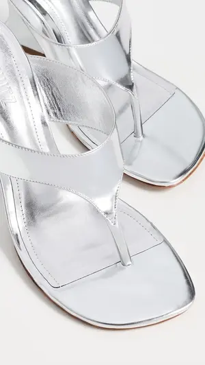 Schutz Maya Thong Wedge Sandals - Prata