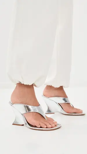 Schutz Maya Thong Wedge Sandals - Prata