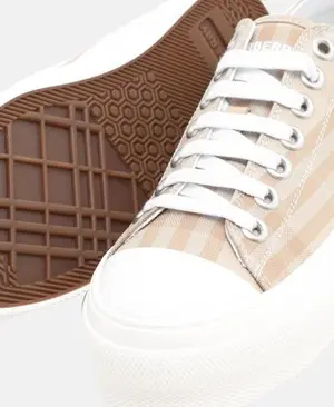 Burberry Plaid Low-cut Casual Shoes - White