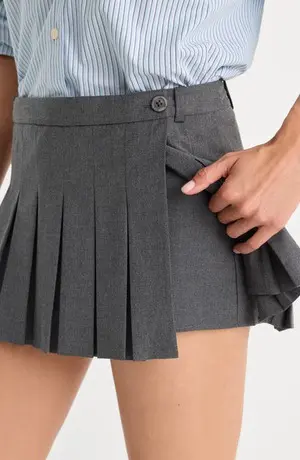 Good American Pleated Skort