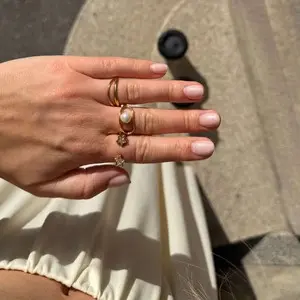 MEIDEYA Crystal Double Star Ring