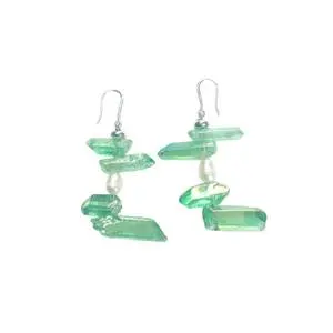 WAY TO CHIC Silver / Green / White Green Quartz And Freshwater Pearl Earrings - Silver/green/white