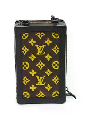 LOUIS VUITTON 2019 Vertical Soft Trunk Zip-up Messenger Bag