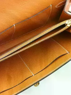 Hermès Kelly To Go Shoulder Bag - Orange