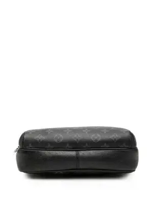 LOUIS VUITTON Monogram Taigarama Messenger Bag - Black