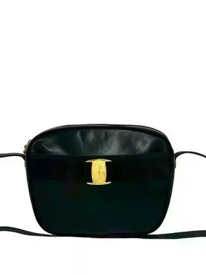 FERRAGAMO 2010-2026 Vara Crossbody Bag - Black