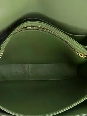 Celine Triomphe Shoulder Bag In Smooth Calfskin - Green