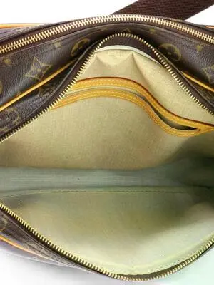 LOUIS VUITTON Reporter Bag Monogram Canvas Pm Crossbody Bag