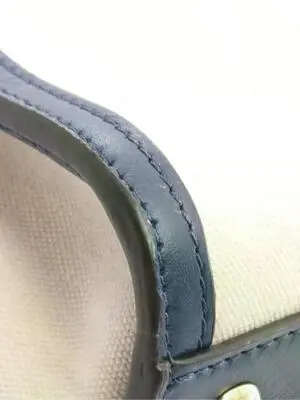 Fendi Peekaboo Regular Handbag - Neutrals