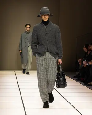 Giorgio Armani Classic Hat In Virgin Wool