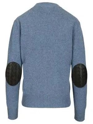 Bottega Veneta Medium Weight Cashmere Sweater With Woven Leather Elbow Patches - Blue