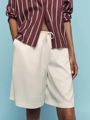 REFORMATION Sandy Satin Short - Ivory