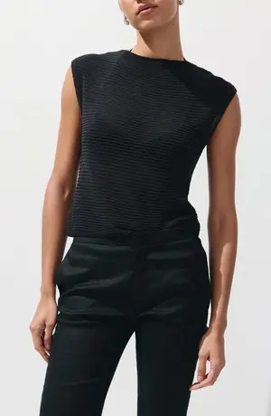 Mango Short-sleeved Crewneck Sweater - Black