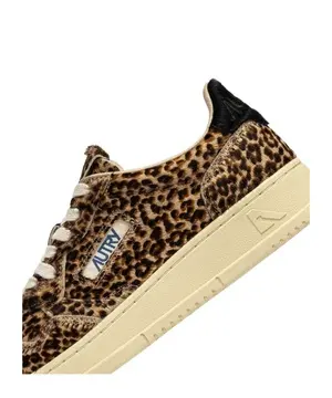 AUTRY Round-toe Sneakers