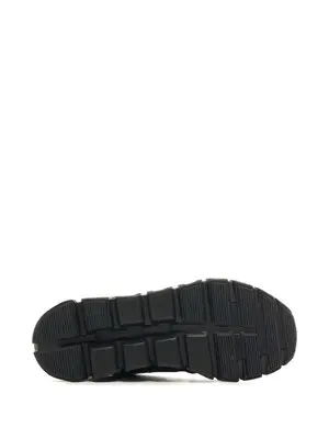 On 6 Sneakers