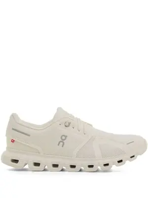 On 6 Sneakers - White