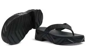Gucci Thong Platform Sandal - Black