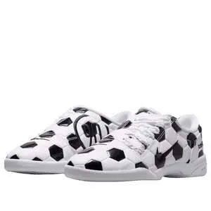 Nike Total 90 Sneakers - White/black