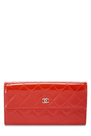 Chanel Patent Quilted Flap Wallet - Red