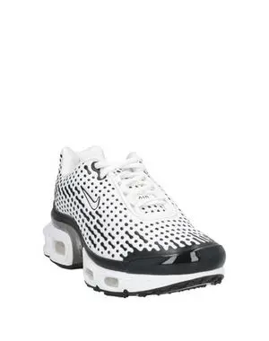 Nike Textile Fibers Sneakers - White