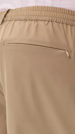 QUIET GOLF Tech Nylon Shorts 6.75