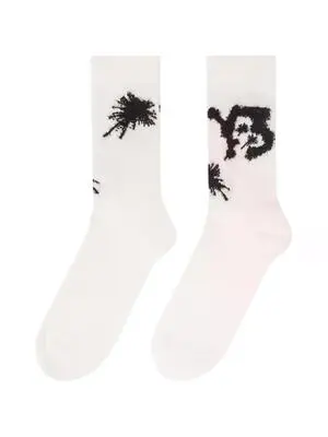 Y3