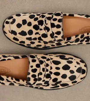 TOD'S Gommino Leopard Print Calf Hair Driving Shoes - Beige