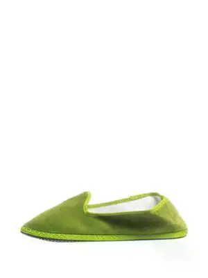 Closed Velvet Slippers - Green