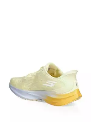 Sketchers Aero Spark Sneakers
