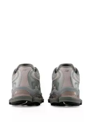 NEW BALANCE Abzorb 2000 Panel Sneakers