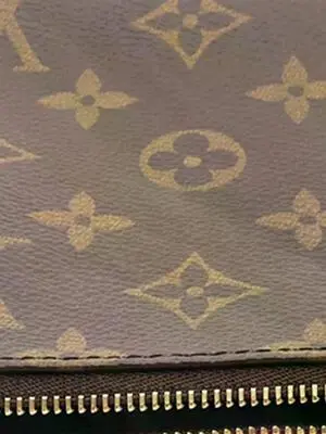 LOUIS VUITTON 2003 Monogram Pochette Accessoires Shoulder Bag