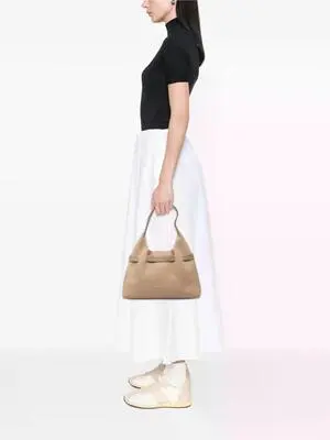 FERRAGAMO 2010-2026 Grained Leather Shoulder Bag