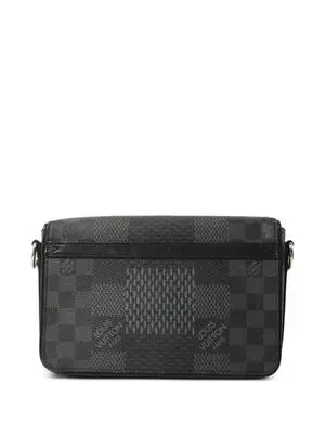 LOUIS VUITTON Studio Damier Graphite Messenger Bag