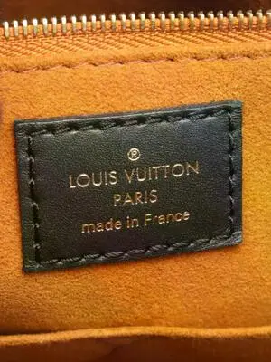 LOUIS VUITTON 2021 Monogram On-the-go Tote Bag