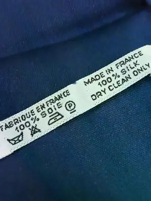 Hermès 1980-2010 Memoire D Silk Scarf 90 Scarves