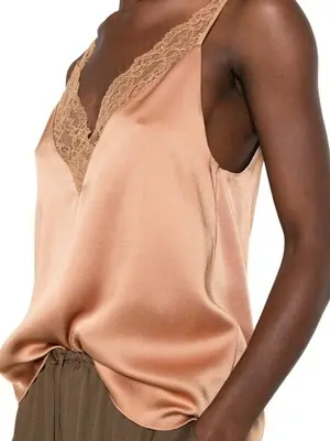 FORTE_FORTE Lace Detail V-necked Top