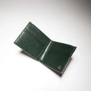 Gucci Essence Classic Bi-fold Wallet Leather